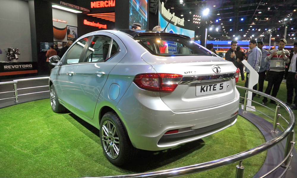 Tata Kite 5 unveiled at Auto Expo 2016 - Autodevot