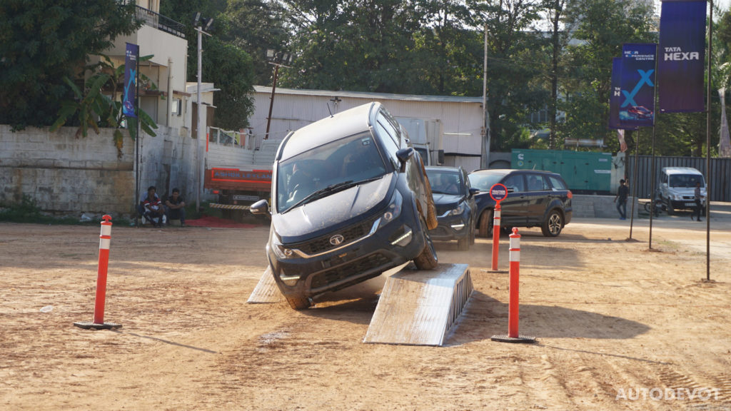 Tata Hexa showcases its off-roading capabilities - Autodevot