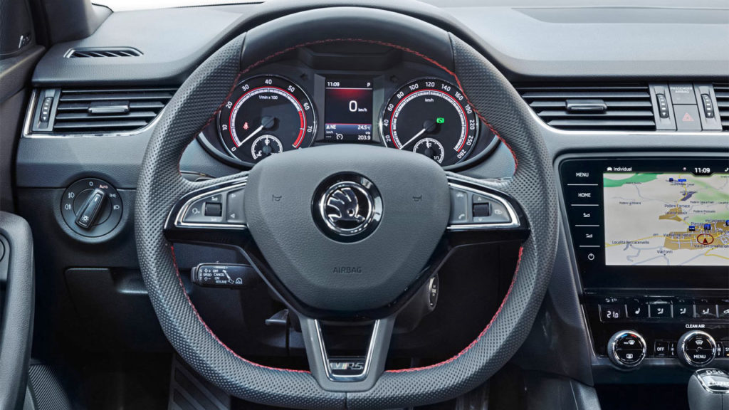 Skoda Octavia RS 245 shows its fancy split lamps in new images - Autodevot