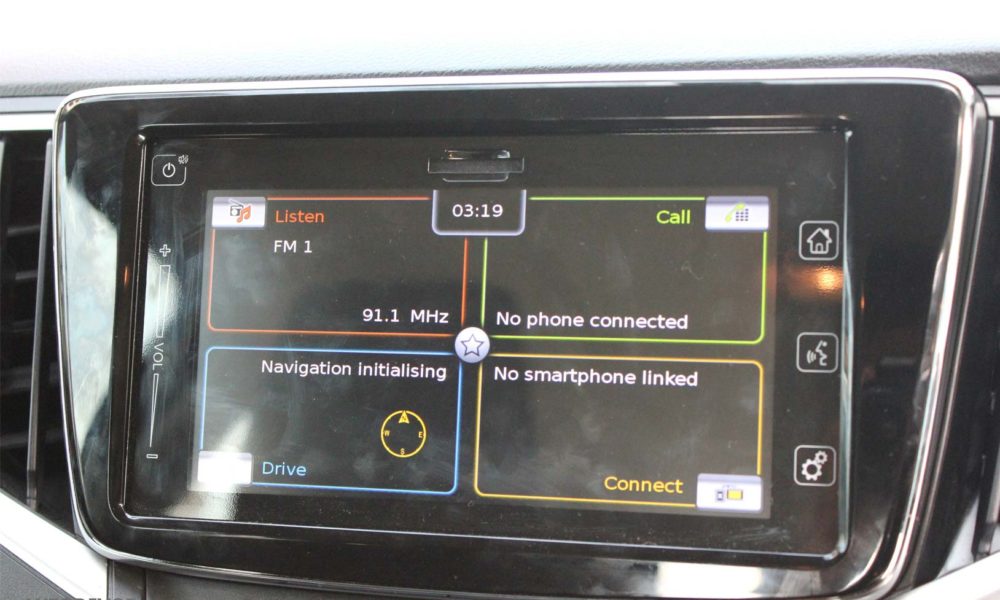 Old SmartPlay Infotainment Systems get Android Auto - Autodevot