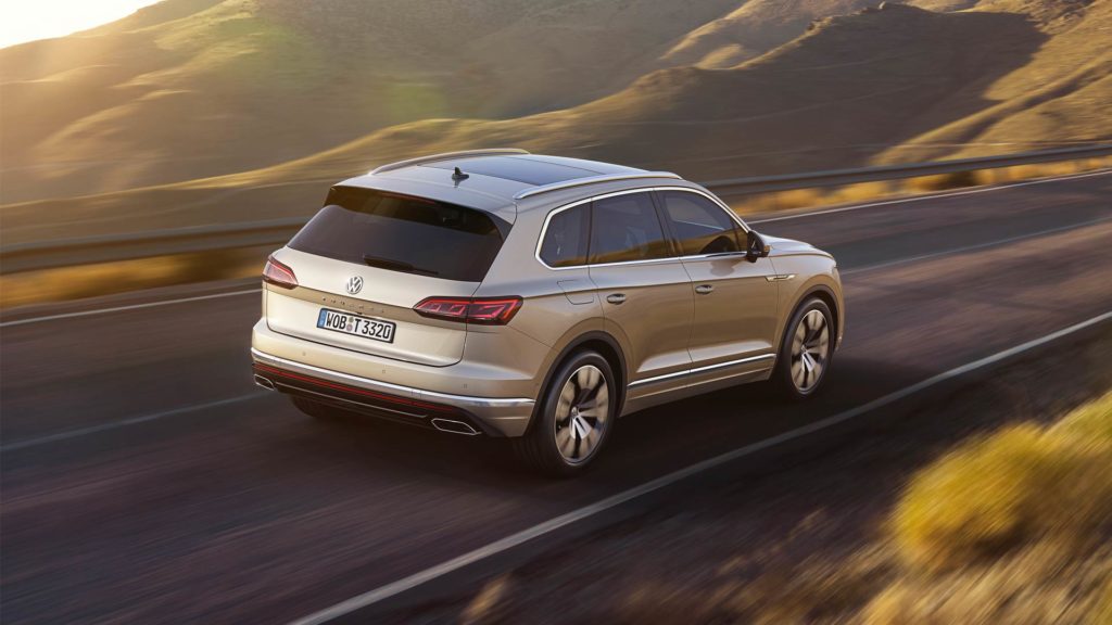 3rd generation Volkswagen Touareg premieres in China - Autodevot