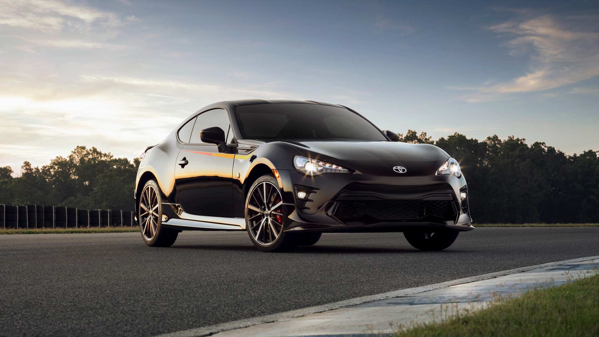 2019 Toyota 86 debuts with TRD Special Edition - Autodevot