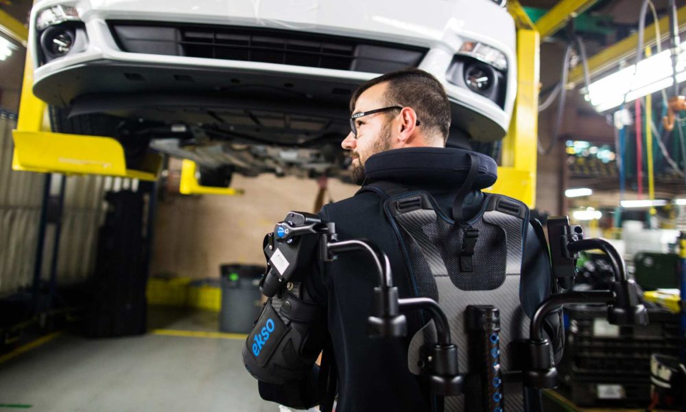 Ford workers get EksoVest exoskeleton to reduce fatigue - Autodevot