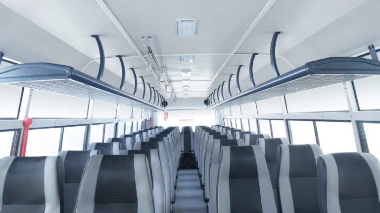 Mahindra Cruzio bus is ready for corporate transport - Autodevot
