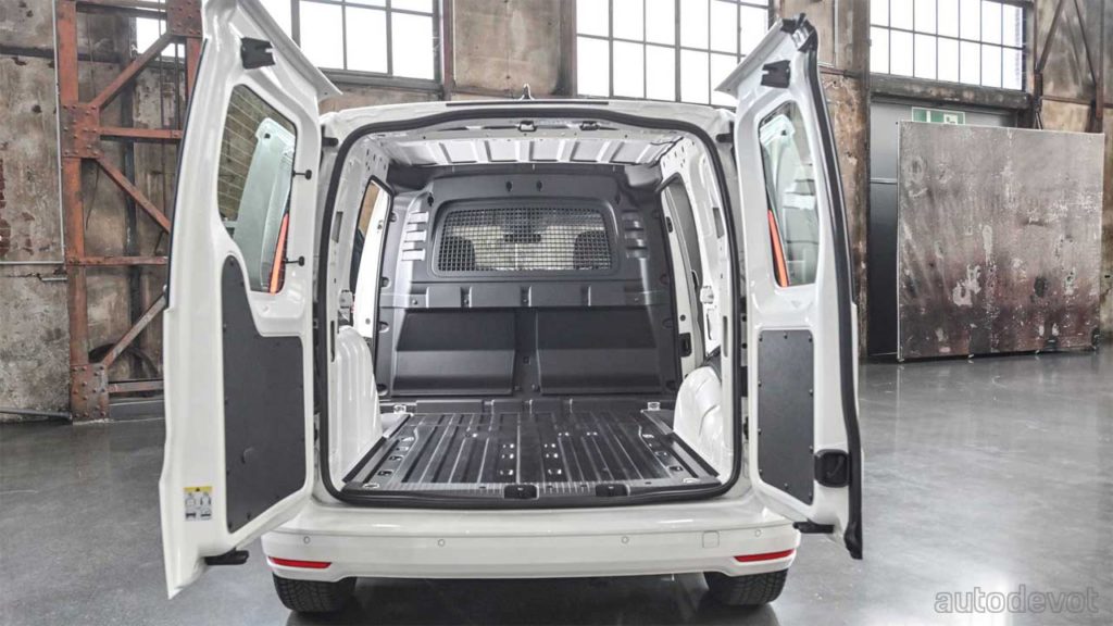 5th gen Volkswagen Caddy debuts with more space and technology - Autodevot