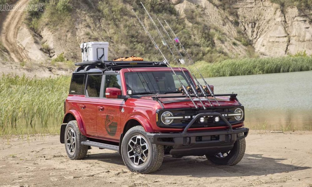 2021 Ford Bronco showcases its adventure accessories - Autodevot