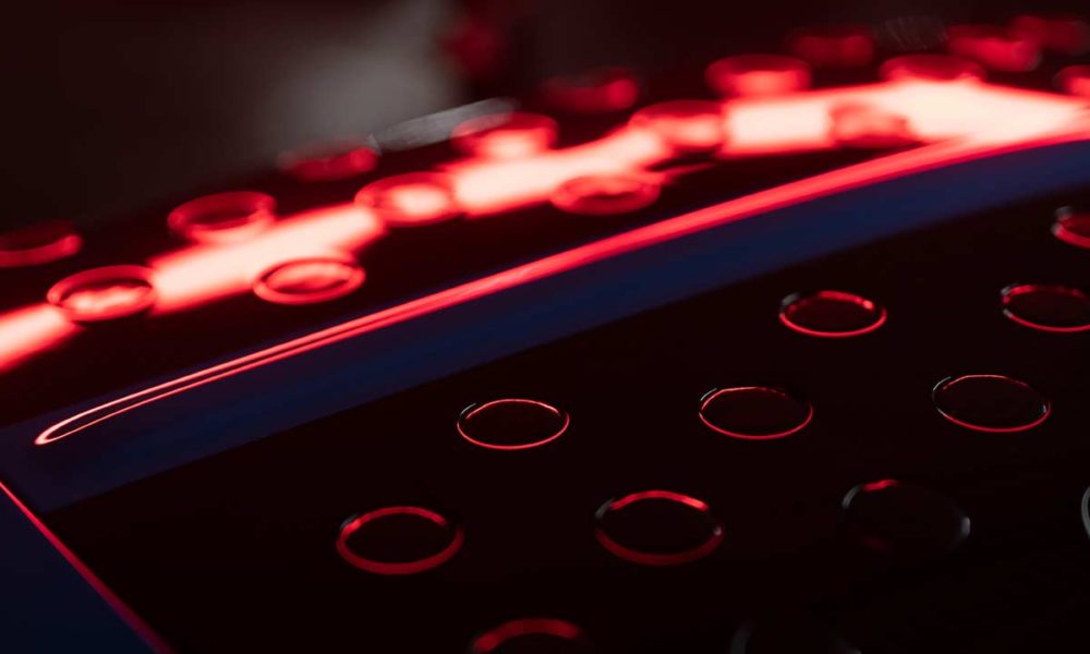 Watch Bugatti Bolide's Dimple Airscoop in action - Autodevot