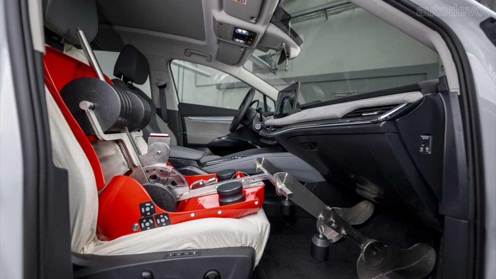 Here's how Skoda measures boot capacity - Autodevot