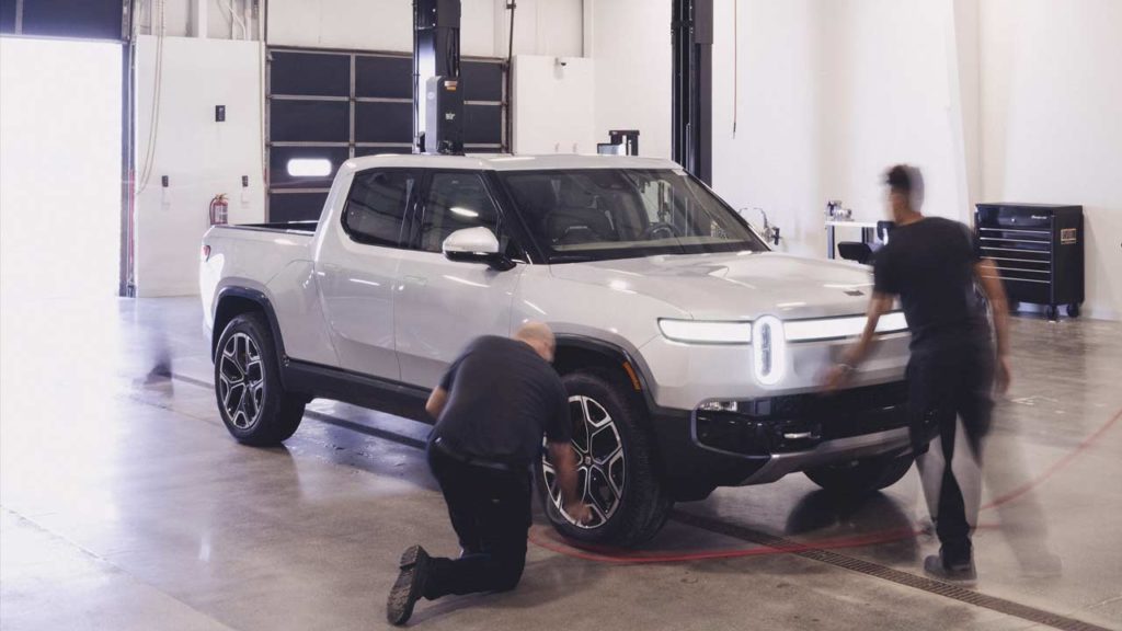 Rivian reveals fancy service centres - Autodevot