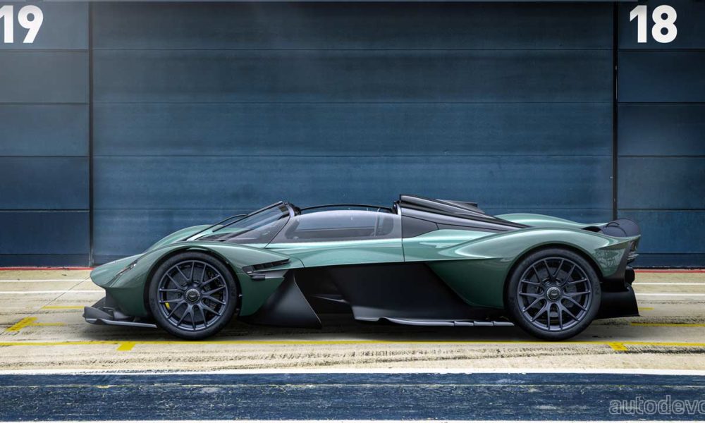 Aston Martin Valkyrie Spider debuts with tiny butterfly doors - Autodevot