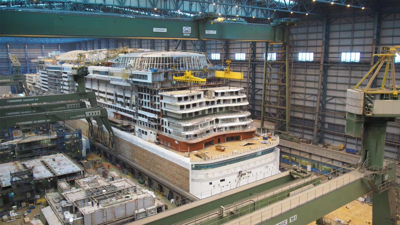 Watch a giant cruise ship put together like LEGO - Autodevot