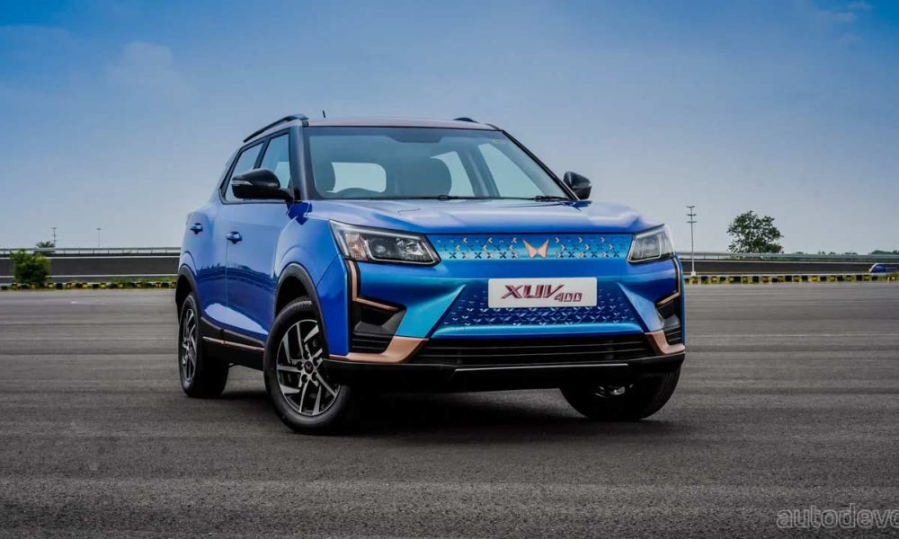 Mahindra XUV400 debuts with 450+ km range - Autodevot