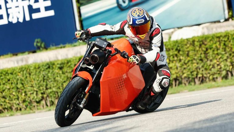 Davinci DC100 electric motorcycle showcased in Europe - Autodevot