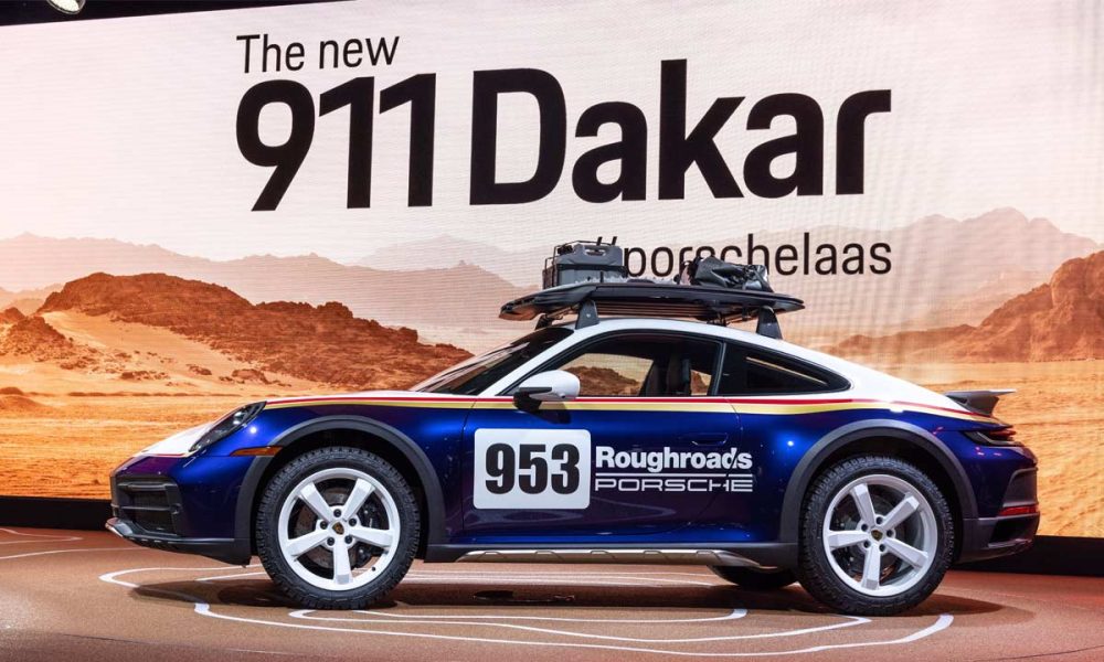 Porsche 911 Dakar debuts with daring capabilities - Autodevot