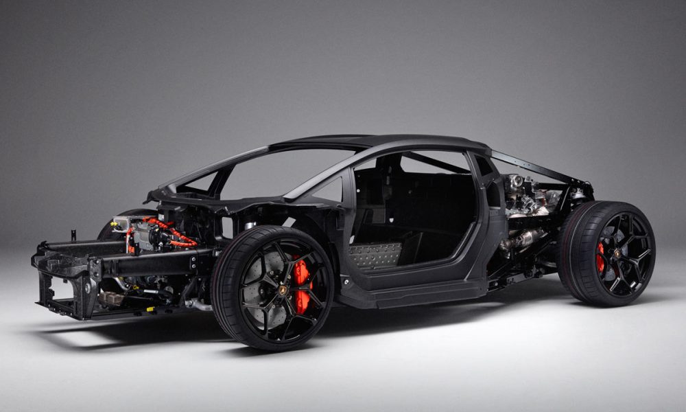 Lamborghini LB744 shows off its carbon fibre monofuselage - Autodevot