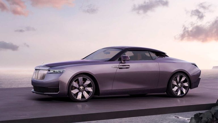 Rolls-Royce Droptail debuts with rose and purple flavours - Autodevot