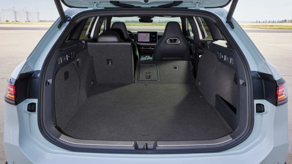 2024 Volkswagen Passat makes a wagon debut - Autodevot